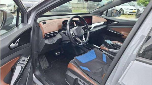Volkswagen ID.4 2021 in Kaunas, with an engine capacity of 0.00 L and mileage of 413 thousand km for 10300 €, photo 5 on AUTOMOTO.COM.LV