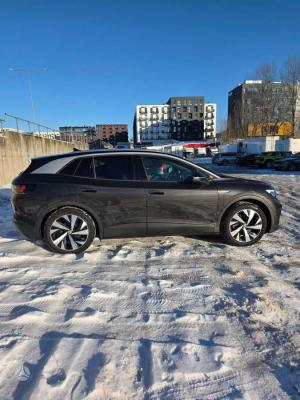Grey Volkswagen ID.4 2020 in Vilnius, with an engine capacity of 0.00 L and mileage of 117 thousand km for 21500 €, photo 4 on AUTOMOTO.COM.LV