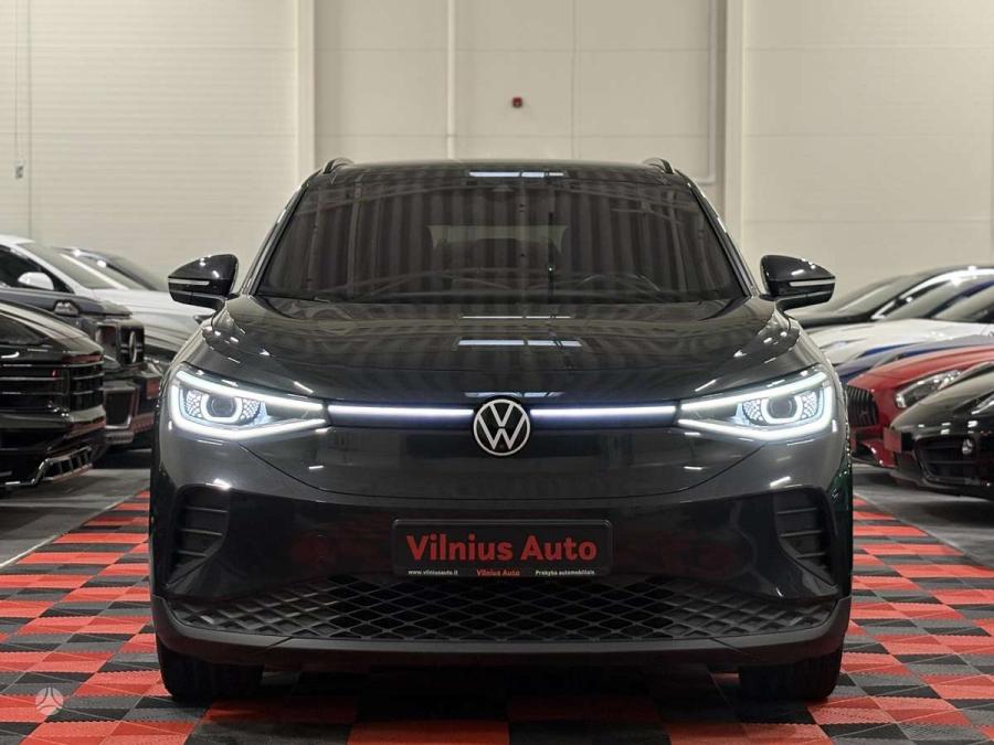 Grey Volkswagen ID.4 2021 in Vilnius, with an engine capacity of 0.00 L and mileage of 133 thousand km for 25999 €, photo 3 on AUTOMOTO.COM.LV