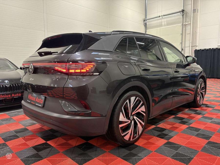 Grey Volkswagen ID.4 2021 in Vilnius, with an engine capacity of 0.00 L and mileage of 133 thousand km for 25999 €, photo 5 on AUTOMOTO.COM.LV