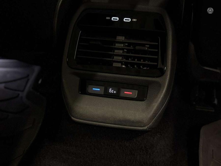 Grey Volkswagen ID.4 2021 in Vilnius, with an engine capacity of 0.00 L and mileage of 133 thousand km for 25999 €, photo 37 on AUTOMOTO.COM.LV