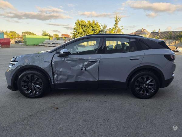 Pelēks Volkswagen ID.4 2021 Mažeikiai, ar dzinēja tilpumu 0.00 L un nobraukumu 117 tūkst. km par 12900 €, foto 6 vietnē AUTOMOTO.COM.LV