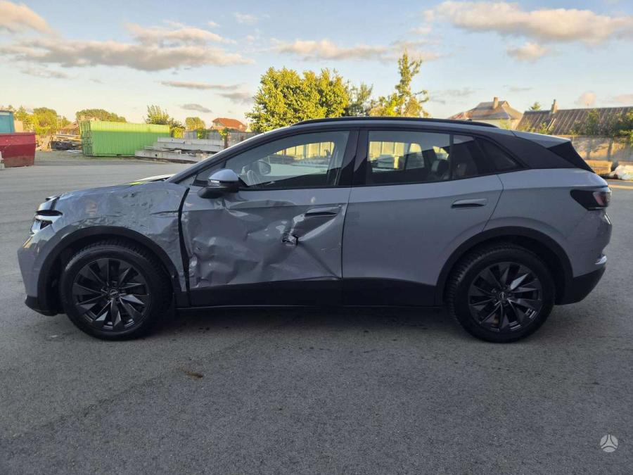 Pelēks Volkswagen ID.4 2021 Mažeikiai, ar dzinēja tilpumu 0.00 L un nobraukumu 117 tūkst. km par 12900 €, foto 6 vietnē AUTOMOTO.COM.LV