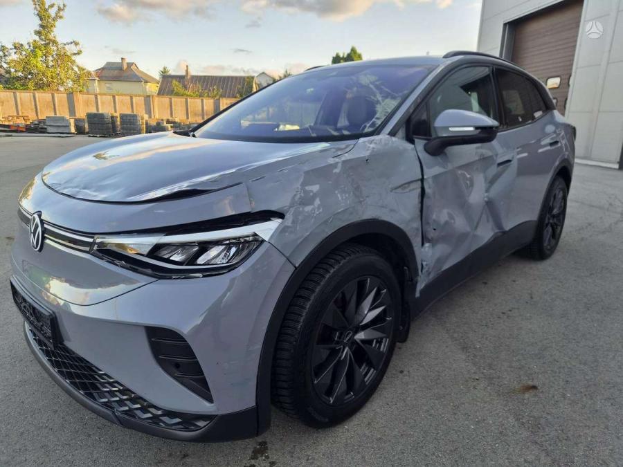 Pelēks Volkswagen ID.4 2021 Mažeikiai, ar dzinēja tilpumu 0.00 L un nobraukumu 117 tūkst. km par 12900 €, foto 7 vietnē AUTOMOTO.COM.LV
