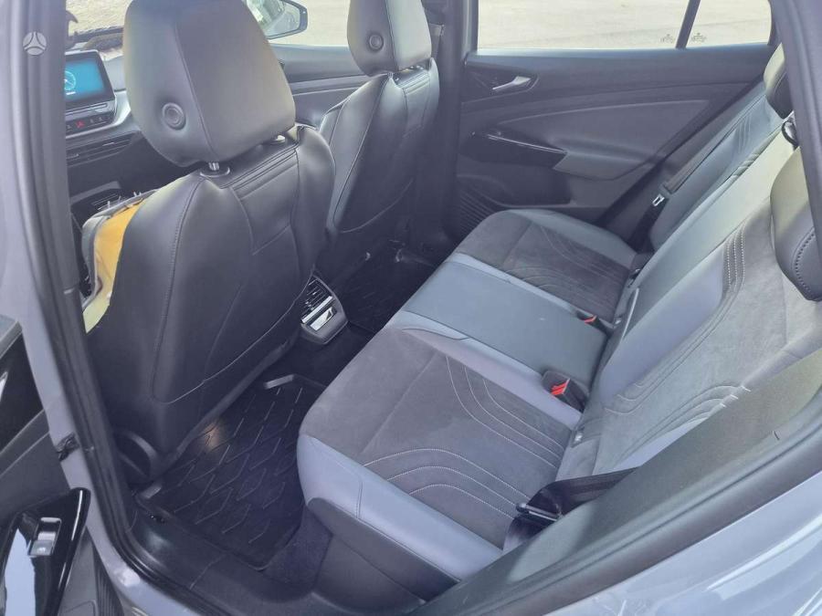 Pelēks Volkswagen ID.4 2021 Mažeikiai, ar dzinēja tilpumu 0.00 L un nobraukumu 117 tūkst. km par 12900 €, foto 12 vietnē AUTOMOTO.COM.LV