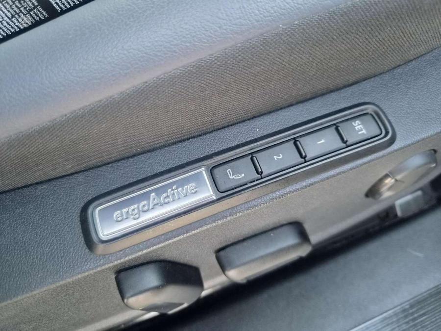 Pelēks Volkswagen ID.4 2021 Mažeikiai, ar dzinēja tilpumu 0.00 L un nobraukumu 117 tūkst. km par 12900 €, foto 13 vietnē AUTOMOTO.COM.LV