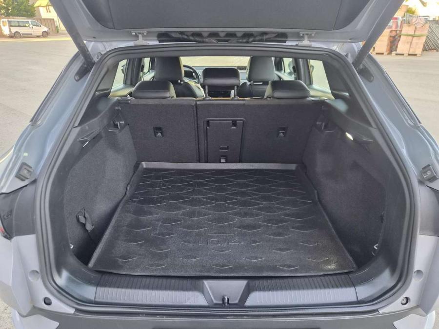 Pelēks Volkswagen ID.4 2021 Mažeikiai, ar dzinēja tilpumu 0.00 L un nobraukumu 117 tūkst. km par 12900 €, foto 18 vietnē AUTOMOTO.COM.LV