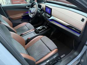 Grey Volkswagen ID.4 2021 in Siauliai, with an engine capacity of 0.00 L and mileage of 167 thousand km for 21300 €, photo 16 on AUTOMOTO.COM.LV