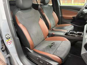 Grey Volkswagen ID.4 2021 in Siauliai, with an engine capacity of 0.00 L and mileage of 167 thousand km for 21300 €, photo 17 on AUTOMOTO.COM.LV