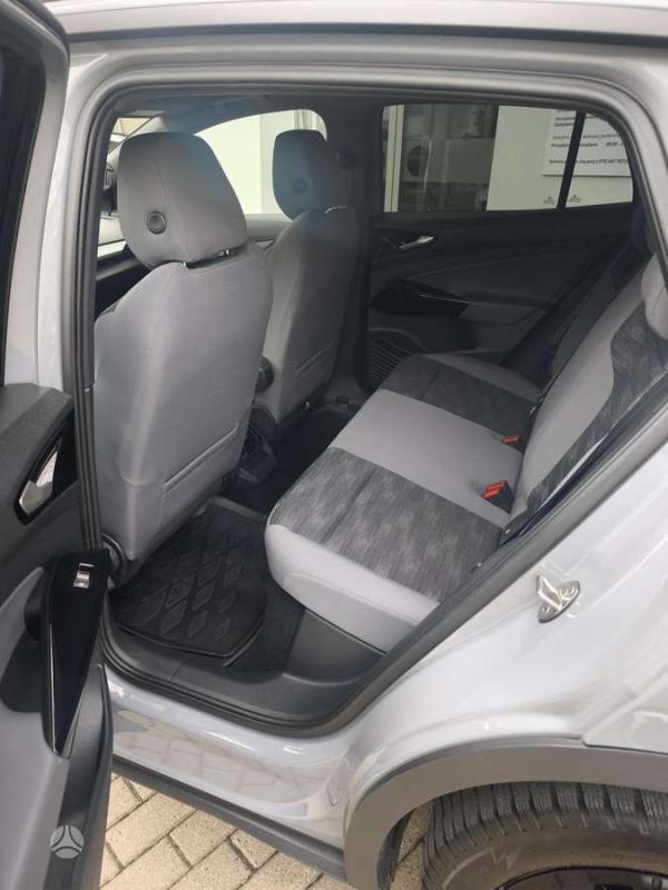 Grey Volkswagen ID.4 2022 in Siauliai, with an engine capacity of 0.00 L and mileage of 79 thousand km for 24900 €, photo 6 on AUTOMOTO.COM.LV