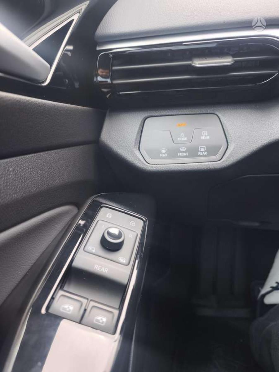Pelēks Volkswagen ID.4 2022 Šauļi, ar dzinēja tilpumu 0.00 L un nobraukumu 79 tūkst. km par 24900 €, foto 14 vietnē AUTOMOTO.COM.LV