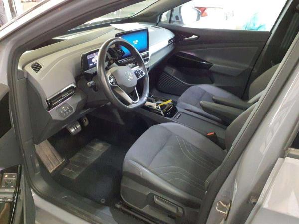 Grey Volkswagen ID.4 2022 in Vilnius, with an engine capacity of 0.00 L and mileage of 145 thousand km for 23990 €, photo 8 on AUTOMOTO.COM.LV