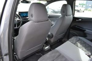 Grey Volkswagen ID.4 2022 in Vilnius, with an engine capacity of 0.00 L and mileage of 107 thousand km for 19000 €, photo 31 on AUTOMOTO.COM.LV