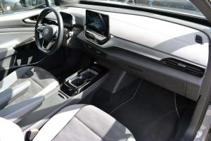 Grey Volkswagen ID.4 2022 in Vilnius, with an engine capacity of 0.00 L and mileage of 107 thousand km for 19000 €, photo 37 on AUTOMOTO.COM.LV