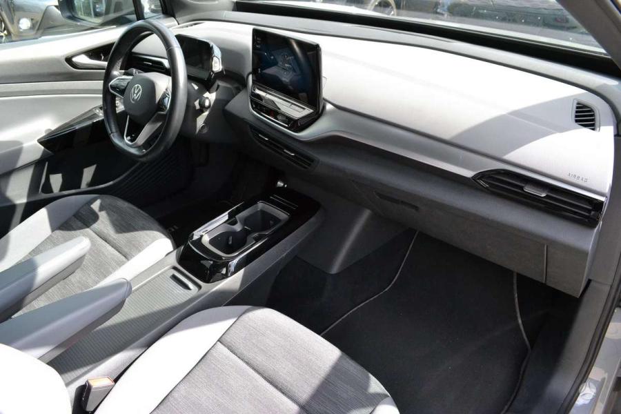 Grey Volkswagen ID.4 2022 in Vilnius, with an engine capacity of 0.00 L and mileage of 107 thousand km for 19000 €, photo 37 on AUTOMOTO.COM.LV