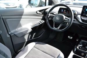 Grey Volkswagen ID.4 2022 in Vilnius, with an engine capacity of 0.00 L and mileage of 107 thousand km for 19000 €, photo 39 on AUTOMOTO.COM.LV