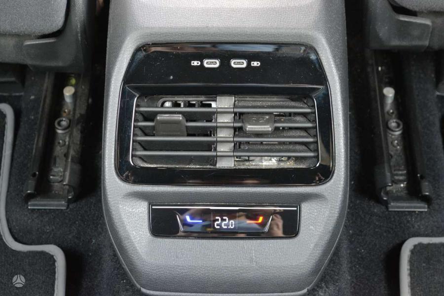 Grey Volkswagen ID.4 2022 in Vilnius, with an engine capacity of 0.00 L and mileage of 107 thousand km for 19000 €, photo 52 on AUTOMOTO.COM.LV