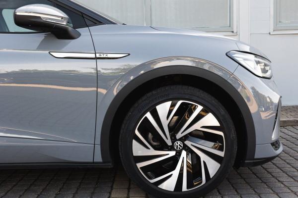 Grey Volkswagen ID.4 2022 in Ventspils, with an engine capacity of 0.00 L and mileage of 87 thousand km for 34900 €, photo 10 on AUTOMOTO.COM.LV