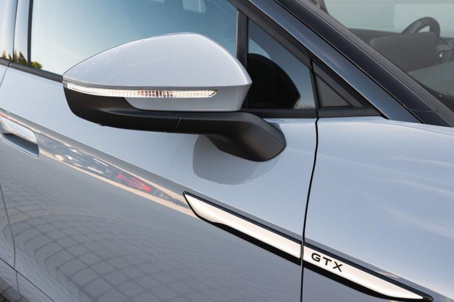 Pelēks Volkswagen ID.4 2022 Ventspils, ar dzinēja tilpumu 0.00 L un nobraukumu 87 tūkst. km par 34900 €, foto 11 vietnē AUTOMOTO.COM.LV