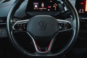 Pelēks Volkswagen ID.4 2022 Ventspils, ar dzinēja tilpumu 0.00 L un nobraukumu 87 tūkst. km par 34900 €, foto 24 vietnē AUTOMOTO.COM.LV