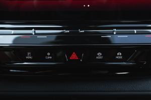 Pelēks Volkswagen ID.4 2022 Ventspils, ar dzinēja tilpumu 0.00 L un nobraukumu 87 tūkst. km par 34900 €, foto 39 vietnē AUTOMOTO.COM.LV