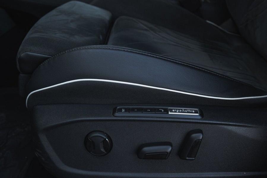 Pelēks Volkswagen ID.4 2022 Ventspils, ar dzinēja tilpumu 0.00 L un nobraukumu 87 tūkst. km par 34900 €, foto 40 vietnē AUTOMOTO.COM.LV