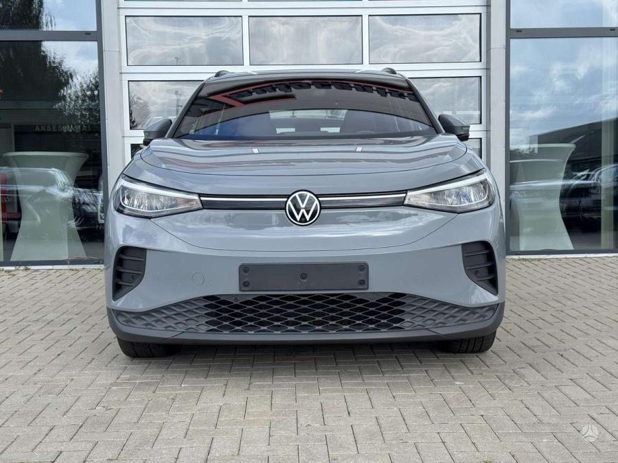 Grey Volkswagen ID.4 2022 in Vilnius, with an engine capacity of 0.00 L and mileage of 107 thousand km for 18000 €, photo 4 on AUTOMOTO.COM.LV