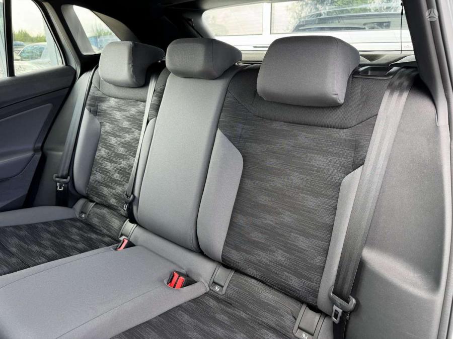 Grey Volkswagen ID.4 2022 in Vilnius, with an engine capacity of 0.00 L and mileage of 107 thousand km for 18000 €, photo 34 on AUTOMOTO.COM.LV