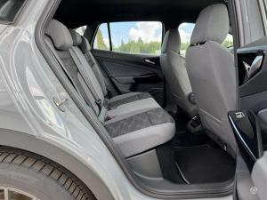 Grey Volkswagen ID.4 2022 in Vilnius, with an engine capacity of 0.00 L and mileage of 107 thousand km for 18000 €, photo 40 on AUTOMOTO.COM.LV