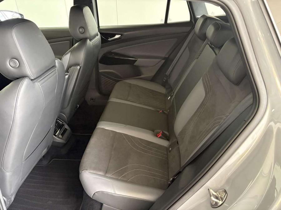 Pelēks Volkswagen ID.4 2023 Viļņa, ar dzinēja tilpumu 0.00 L un nobraukumu 97 tūkst. km par 28000 €, foto 24 vietnē AUTOMOTO.COM.LV