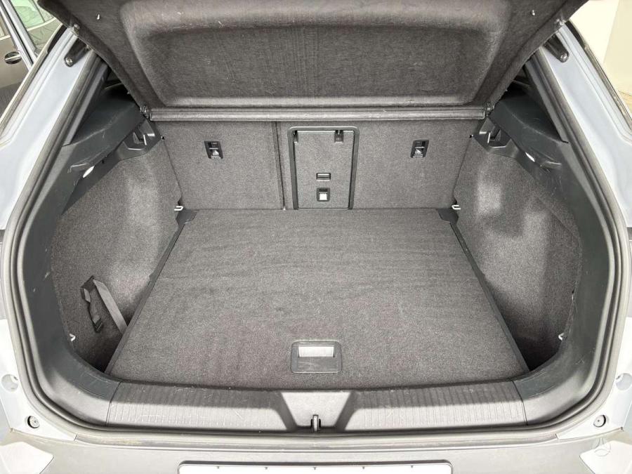 Pelēks Volkswagen ID.4 2023 Viļņa, ar dzinēja tilpumu 0.00 L un nobraukumu 97 tūkst. km par 28000 €, foto 25 vietnē AUTOMOTO.COM.LV