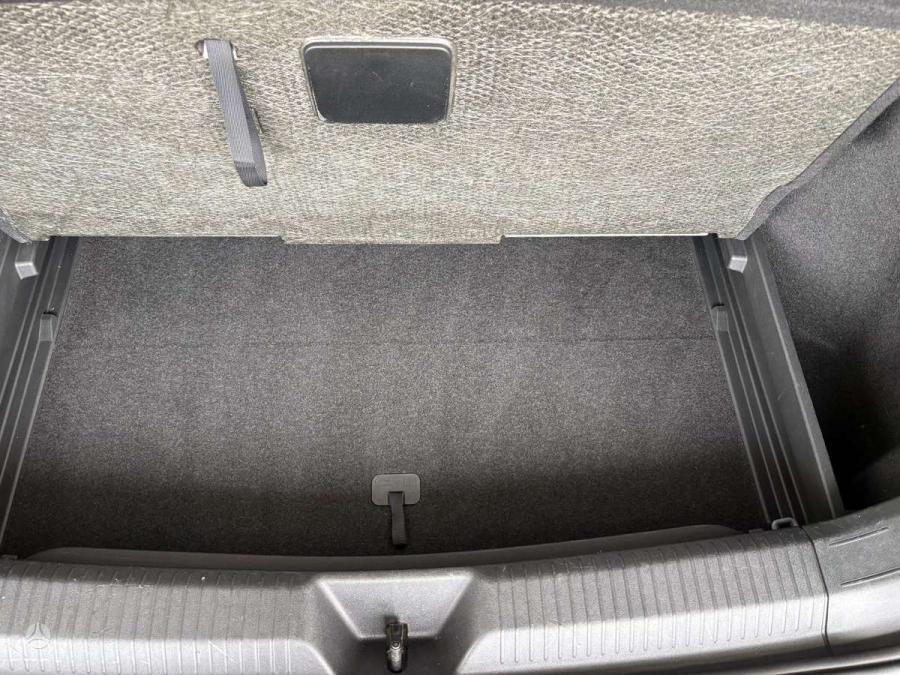 Pelēks Volkswagen ID.4 2023 Viļņa, ar dzinēja tilpumu 0.00 L un nobraukumu 97 tūkst. km par 28000 €, foto 27 vietnē AUTOMOTO.COM.LV