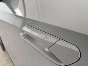 Pelēks Volkswagen ID.4 2023 Viļņa, ar dzinēja tilpumu 0.00 L un nobraukumu 97 tūkst. km par 28000 €, foto 32 vietnē AUTOMOTO.COM.LV