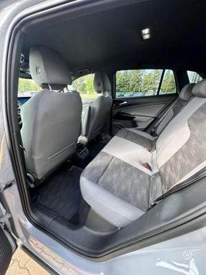 Grey Volkswagen ID.4 2023 in Panevezys, with an engine capacity of 0.00 L and mileage of 142 thousand km for 23500 €, photo 16 on AUTOMOTO.COM.LV