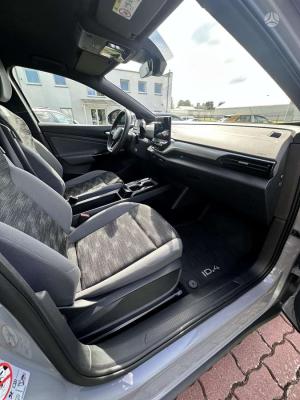 Grey Volkswagen ID.4 2023 in Panevezys, with an engine capacity of 0.00 L and mileage of 142 thousand km for 23500 €, photo 20 on AUTOMOTO.COM.LV