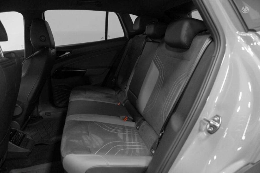 Pelēks Volkswagen ID.4 2025 Viļņa, ar dzinēja tilpumu 0.00 L un nobraukumu 27 tūkst. km par 35900 €, foto 7 vietnē AUTOMOTO.COM.LV