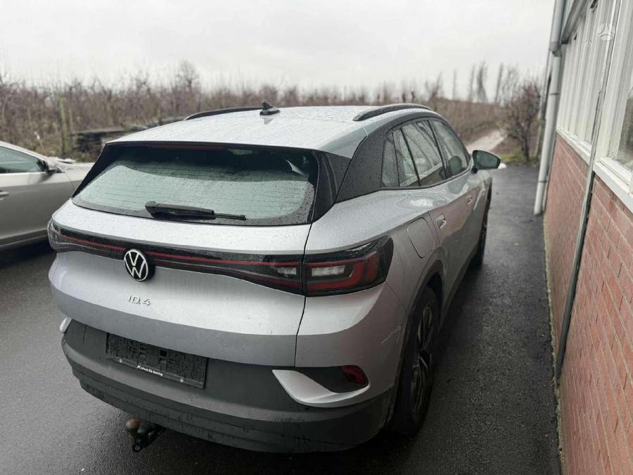 Pelēks Volkswagen ID.4 2023 Kauņa, ar dzinēja tilpumu 0.00 L un nobraukumu 53 tūkst. km par 13200 €, foto 2 vietnē AUTOMOTO.COM.LV