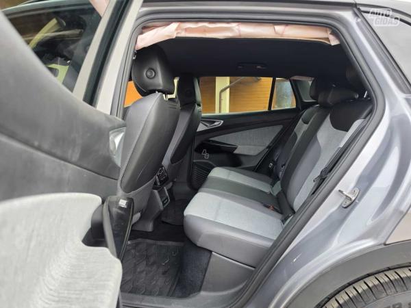 Grey Volkswagen ID.4 2023 in Kretinga, with an engine capacity of 0.00 L and mileage of 64 thousand km for 12800 €, photo 10 on AUTOMOTO.COM.LV