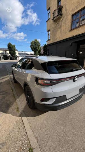 Grey Volkswagen ID.4 2023 in Kaunas, with an engine capacity of 0.00 L and mileage of 95 thousand km for 27900 €, photo 3 on AUTOMOTO.COM.LV