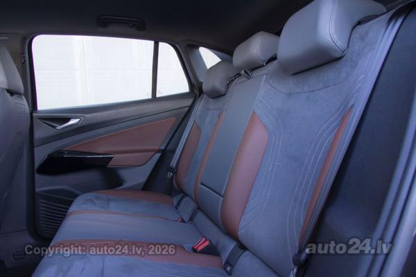 Pelēks Volkswagen ID.4 2021 Tallina, ar dzinēja tilpumu 0.00 L un nobraukumu 42 tūkst. km par 26990 €, foto 9 vietnē AUTOMOTO.COM.LV