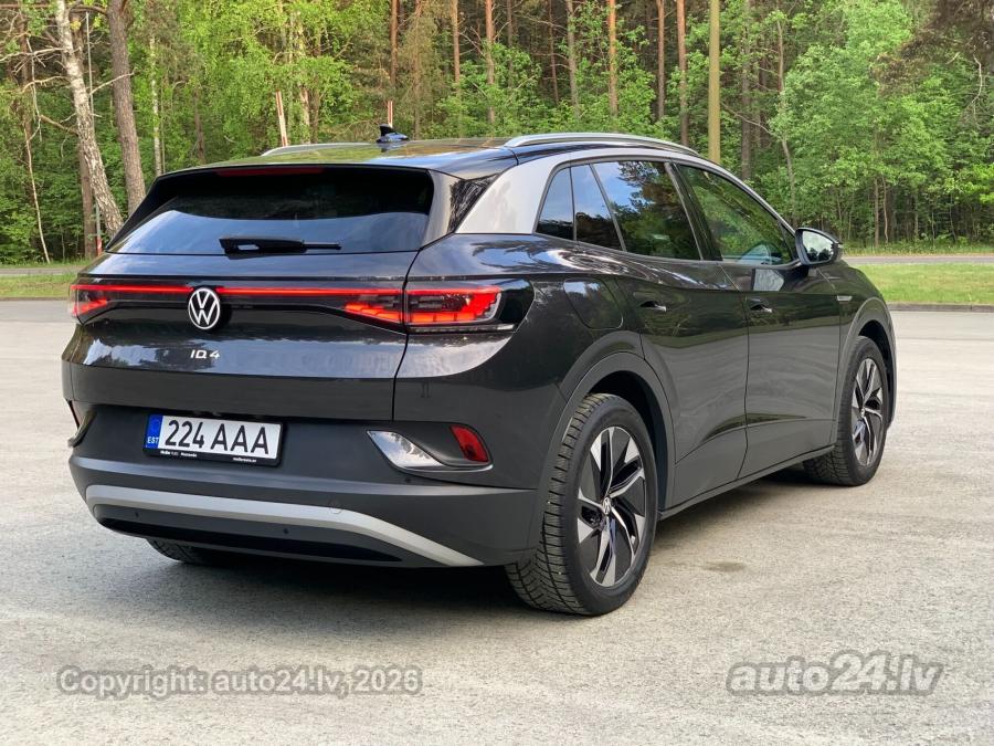 Pelēks Volkswagen ID.4 2021 Tallina, ar dzinēja tilpumu 0.00 L un nobraukumu 128 tūkst. km par 26900 €, foto 4 vietnē AUTOMOTO.COM.LV