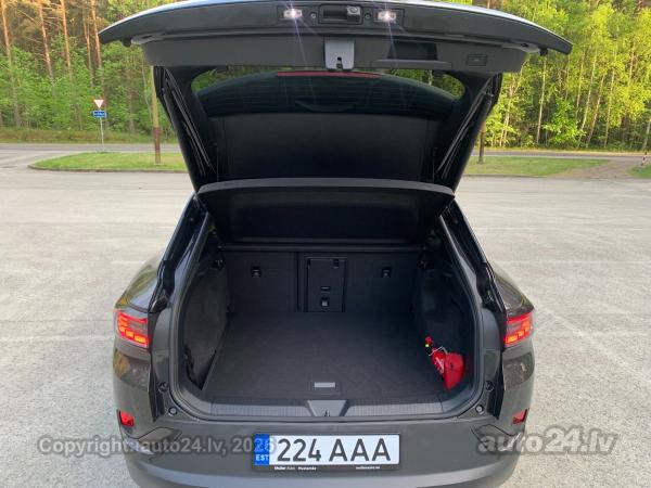 Grey Volkswagen ID.4 2021 in Tallinn, with an engine capacity of 0.00 L and mileage of 128 thousand km for 26900 €, photo 9 on AUTOMOTO.COM.LV