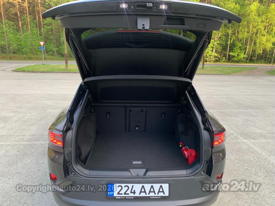 Pelēks Volkswagen ID.4 2021 Tallina, ar dzinēja tilpumu 0.00 L un nobraukumu 128 tūkst. km par 26900 €, foto 10 vietnē AUTOMOTO.COM.LV