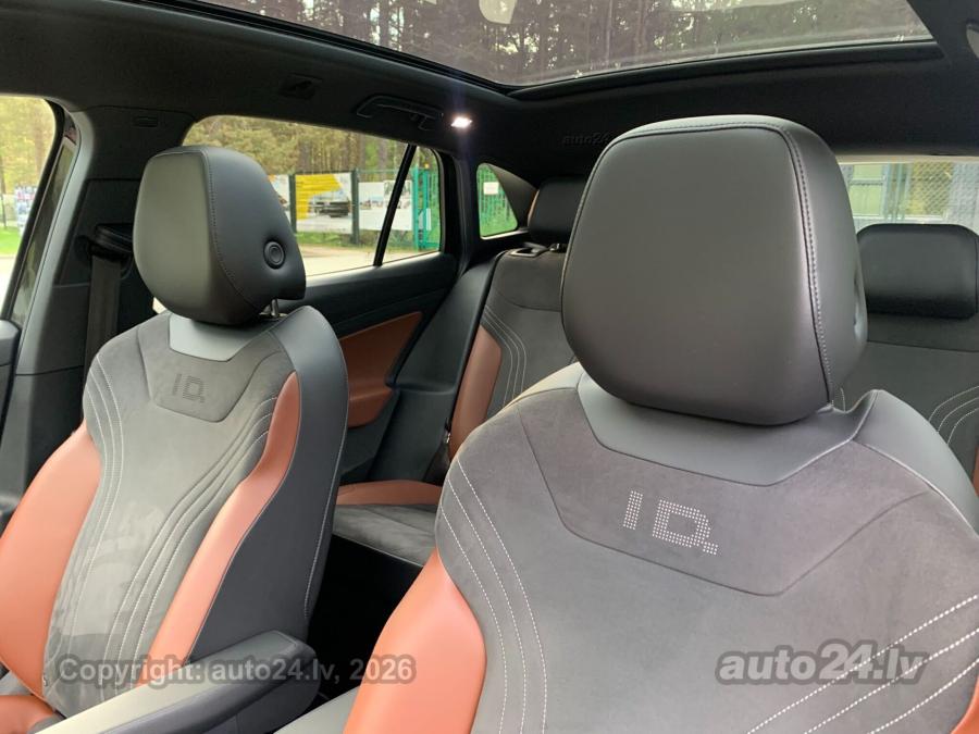 Pelēks Volkswagen ID.4 2021 Tallina, ar dzinēja tilpumu 0.00 L un nobraukumu 128 tūkst. km par 26900 €, foto 17 vietnē AUTOMOTO.COM.LV
