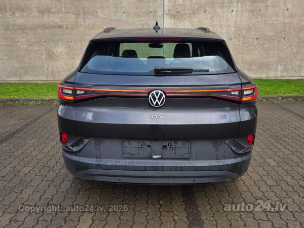 Volkswagen ID.4 2021 in Viljandi on AUTOMOTO.COM.LV Grey Volkswagen ID.4 2021 in Viljandi, with an engine capacity of 0.00 L and mileage of 96 thousand km for 23700 €, photo 5 on AUTOMOTO.COM.LV