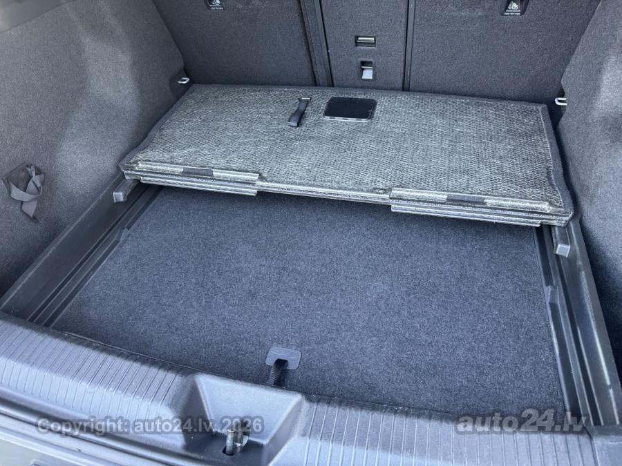 Серый Фольксваген ID.4 2022 в Таллин, объемом двигателя 0.00 л и пробегом 140 тыс. км за 23980 €, фото 20 на AUTOMOTO.COM.LV