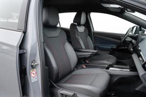 Grey Volkswagen ID.4 2022 in Riga, with an engine capacity of 0.00 L and mileage of 89 thousand km for 33650 €, photo 7 on AUTOMOTO.COM.LV