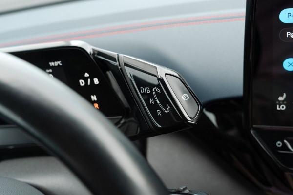 Pelēks Volkswagen ID.4 2022 Rīga, ar dzinēja tilpumu 0.00 L un nobraukumu 89 tūkst. km par 33650 €, foto 10 vietnē AUTOMOTO.COM.LV