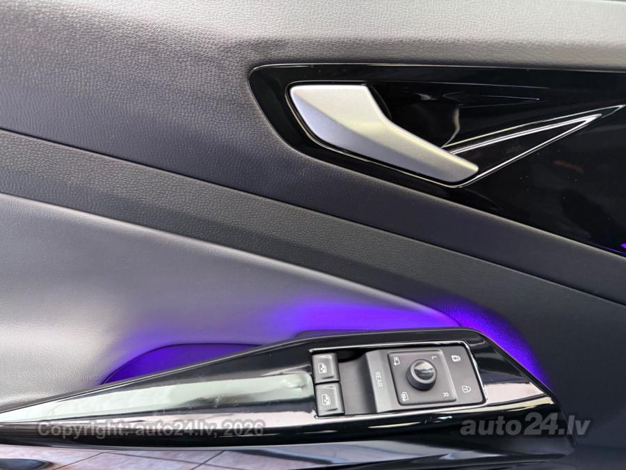 Pelēks Volkswagen ID.4 2023 Tallina, ar dzinēja tilpumu 0.00 L un nobraukumu 33 tūkst. km par 39900 €, foto 9 vietnē AUTOMOTO.COM.LV