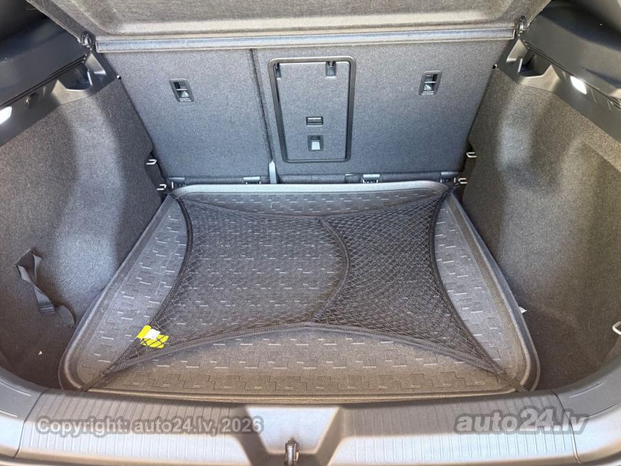 Pelēks Volkswagen ID.4 2023 Tallina, ar dzinēja tilpumu 0.00 L un nobraukumu 33 tūkst. km par 39900 €, foto 12 vietnē AUTOMOTO.COM.LV